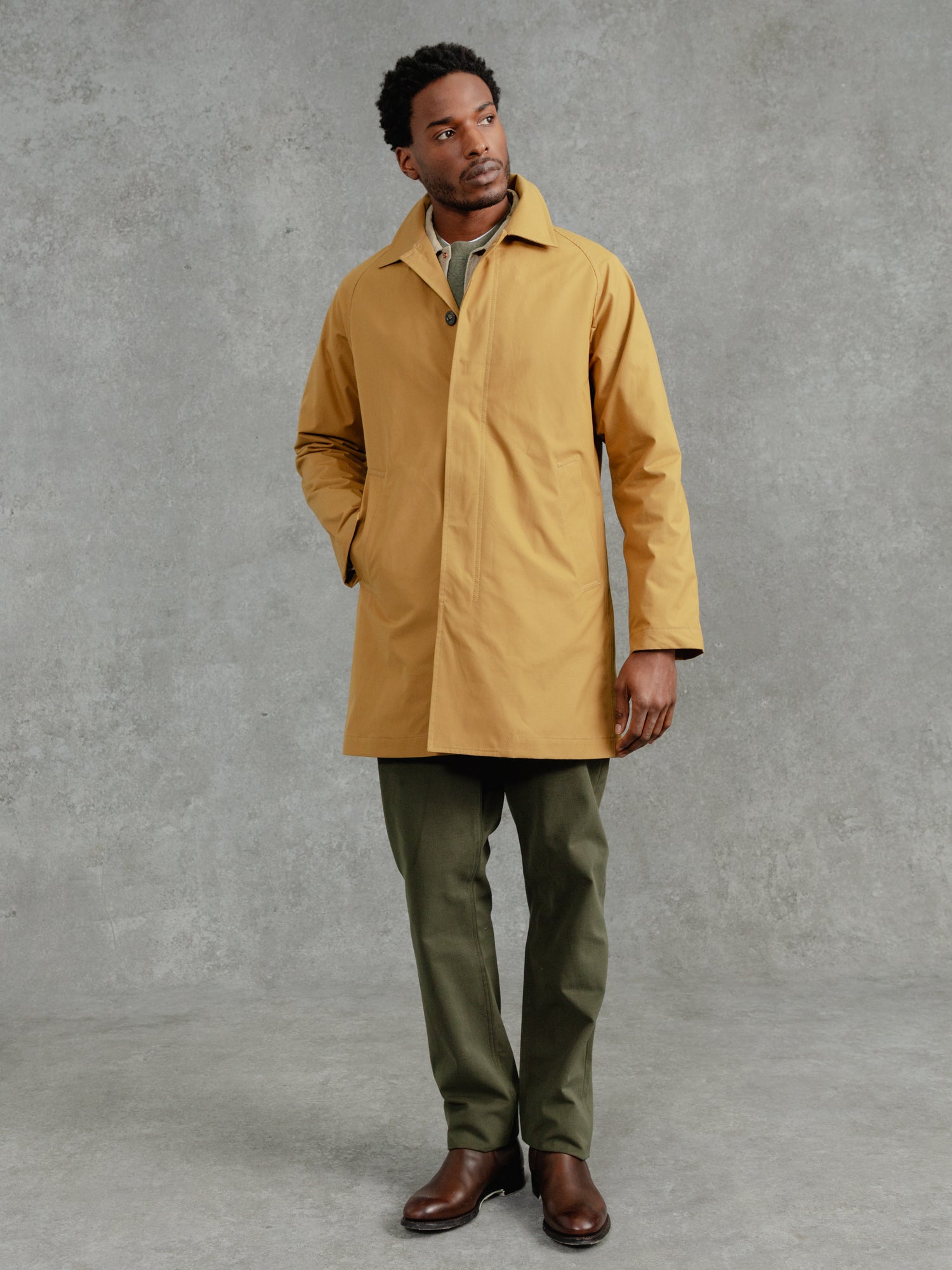 The Ventile® Raglan Raincoat - Yellow Ochre – PrivateWhite V.C.