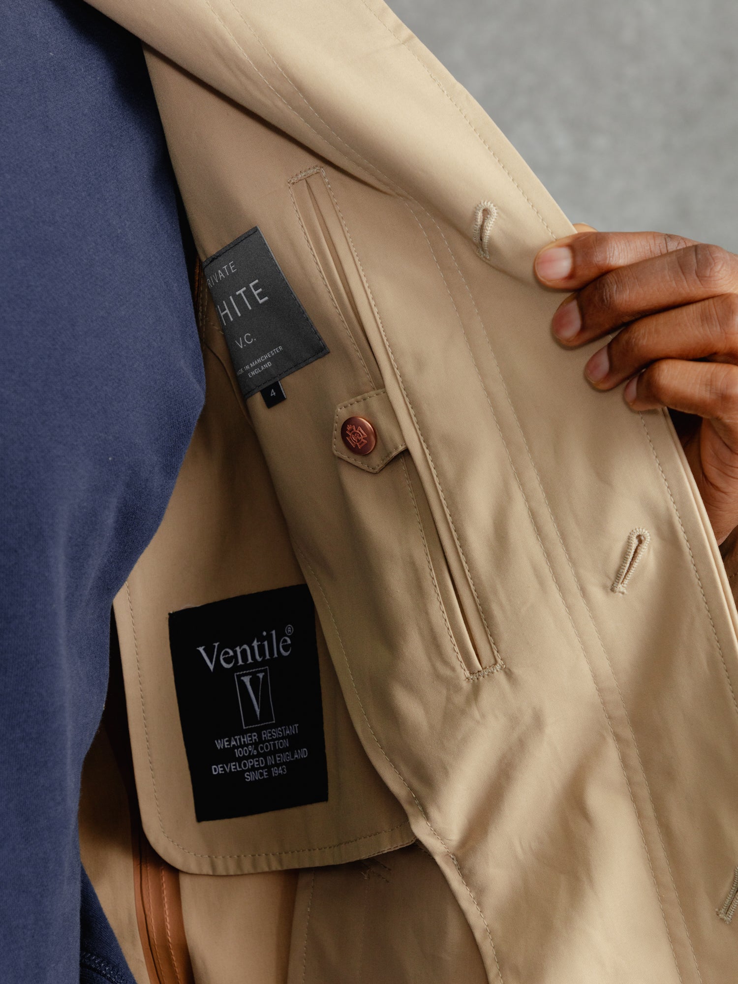 The Ventile® Raglan Raincoat - Natural – PrivateWhite V.C.