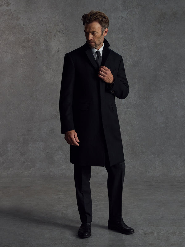 The Commander's Overcoat - Black